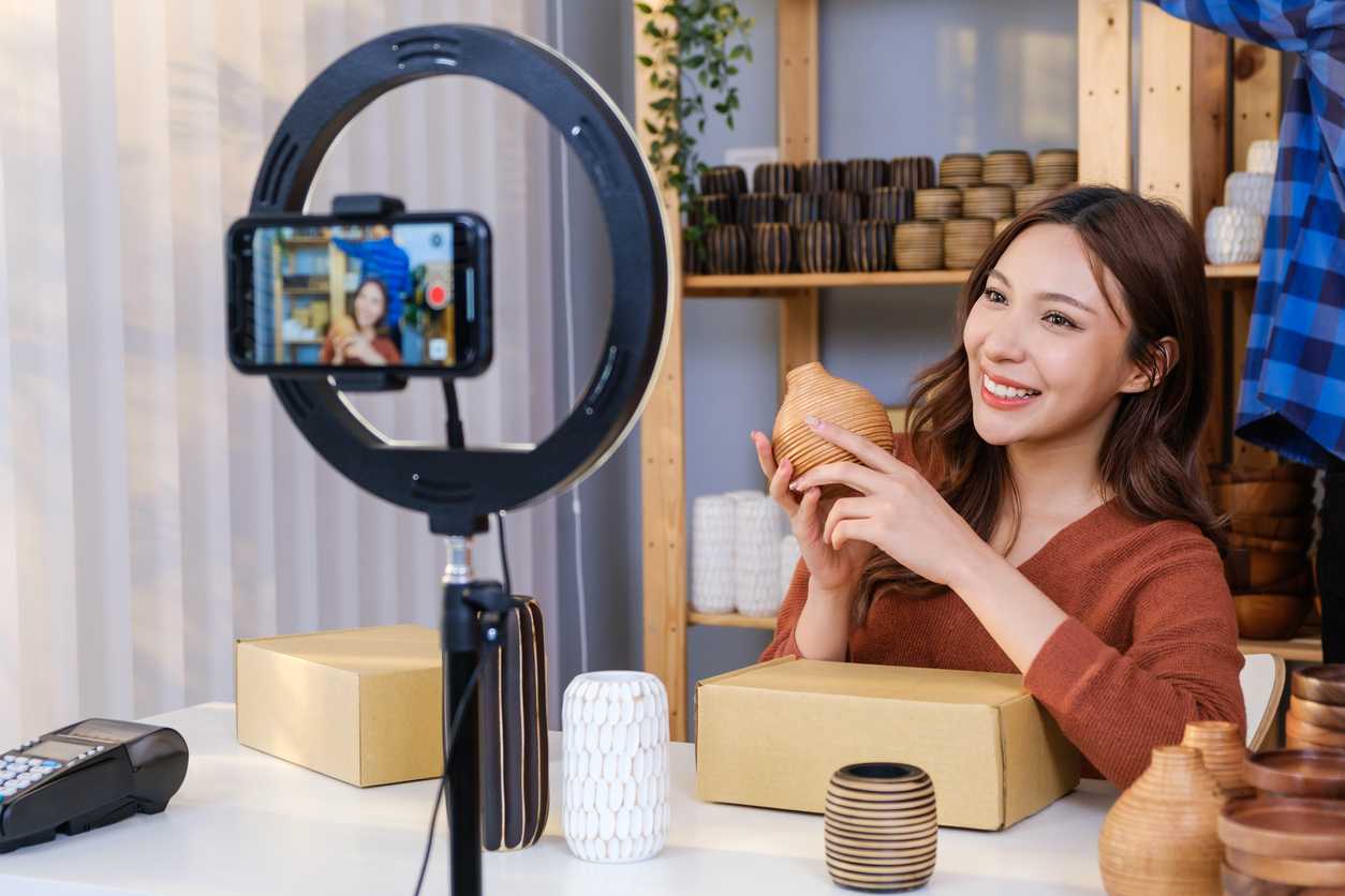 Influencer Taxes: 10 Essential Tax Tips for UK influencers